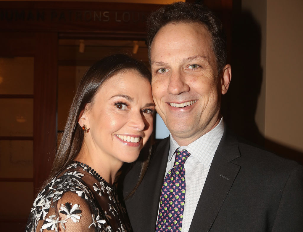 How Many Times Has 'Younger' Actress Sutton Foster Been Married and ...