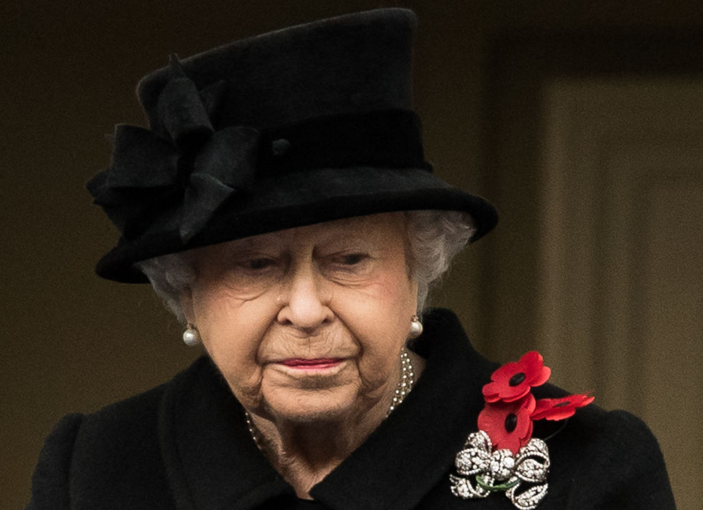Queen Elizabeth Has a Creepy (But Necessary) Travel Protocol