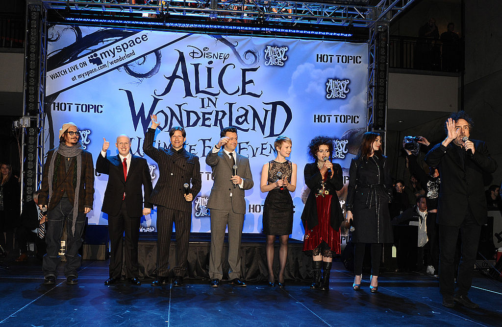 10 Years Ago, 'Alice in Wonderland' Kicked Off Fans' Divisive ...