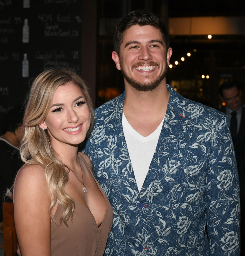 'Love Is Blind' Fans Think Love Is Only Blind Because Every Contestant ...