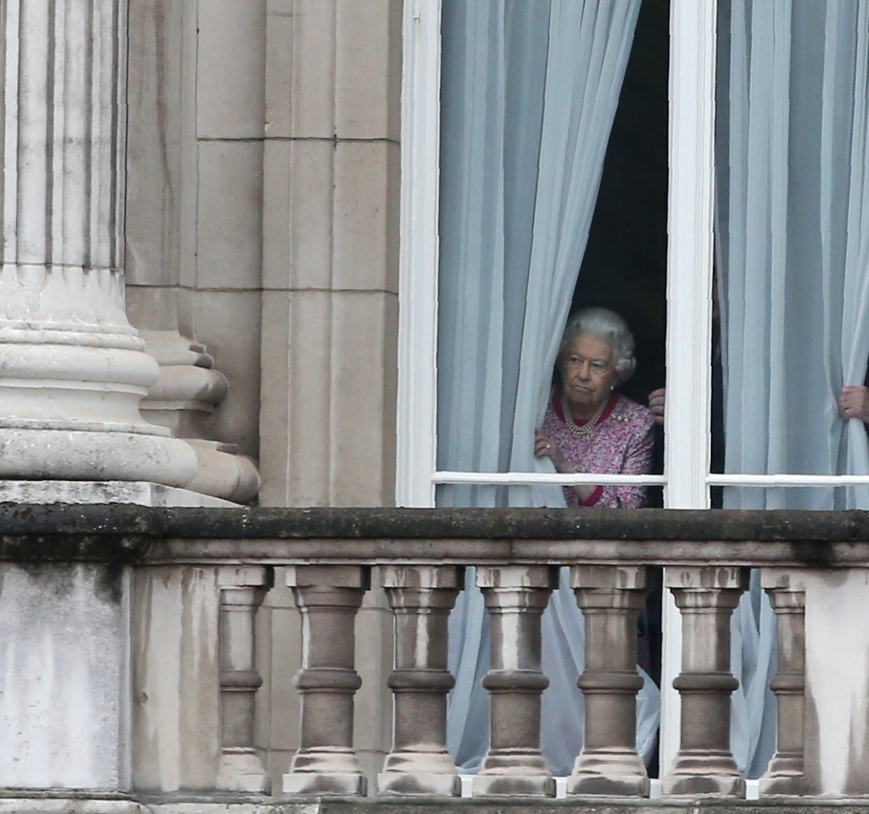 Queen Elizabeth Had Panic Rooms Installed Inside Her Royal Homes But ...