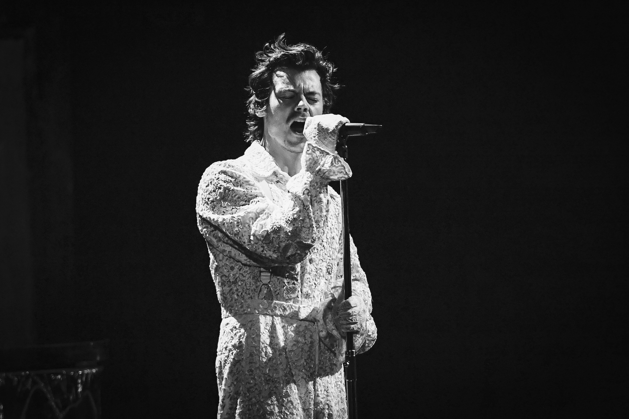 7 Harry Styles Songs That Are The Best For a Good Crying Session