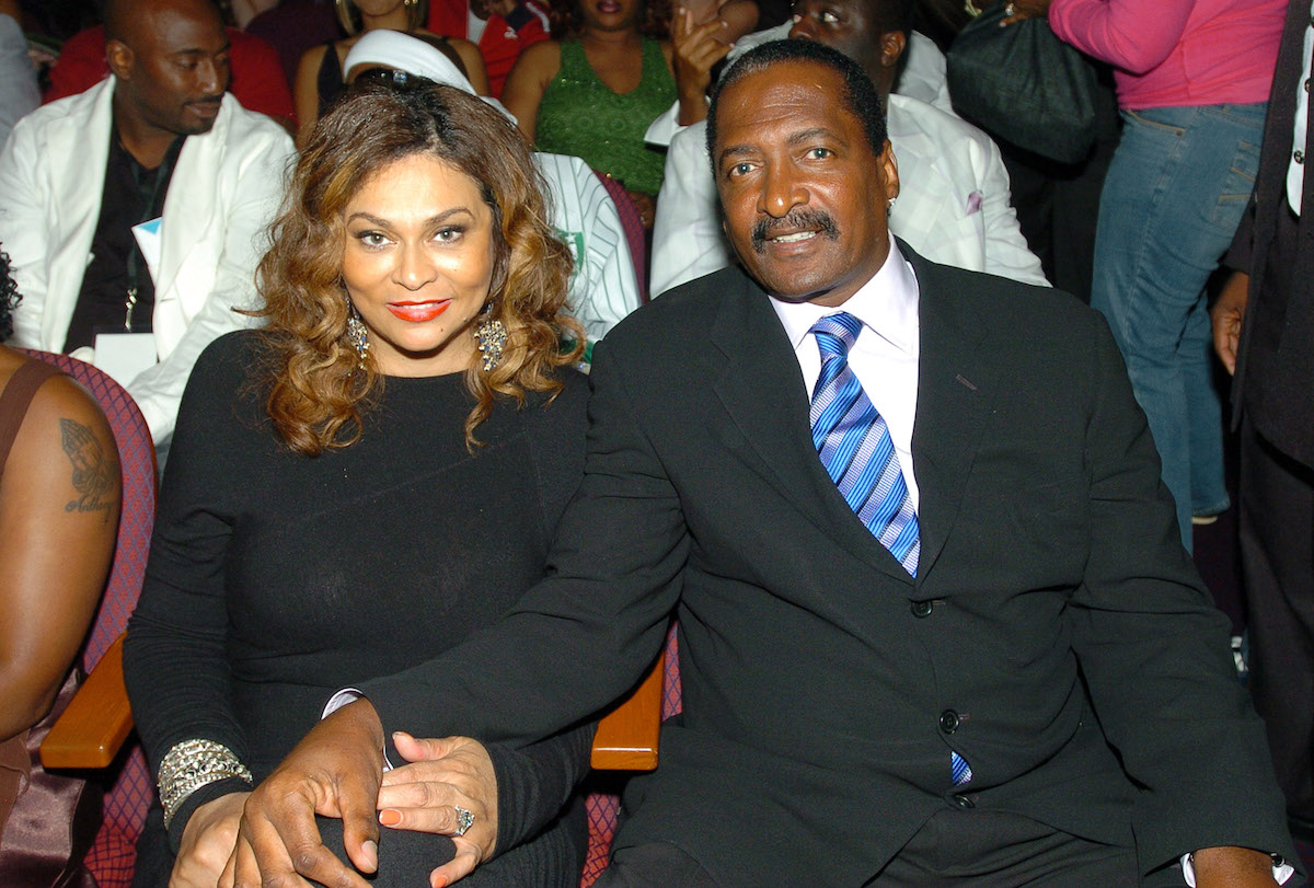 Beyoncé's Mom Says Her Two Daughters Helped Her Through a Humiliating ...