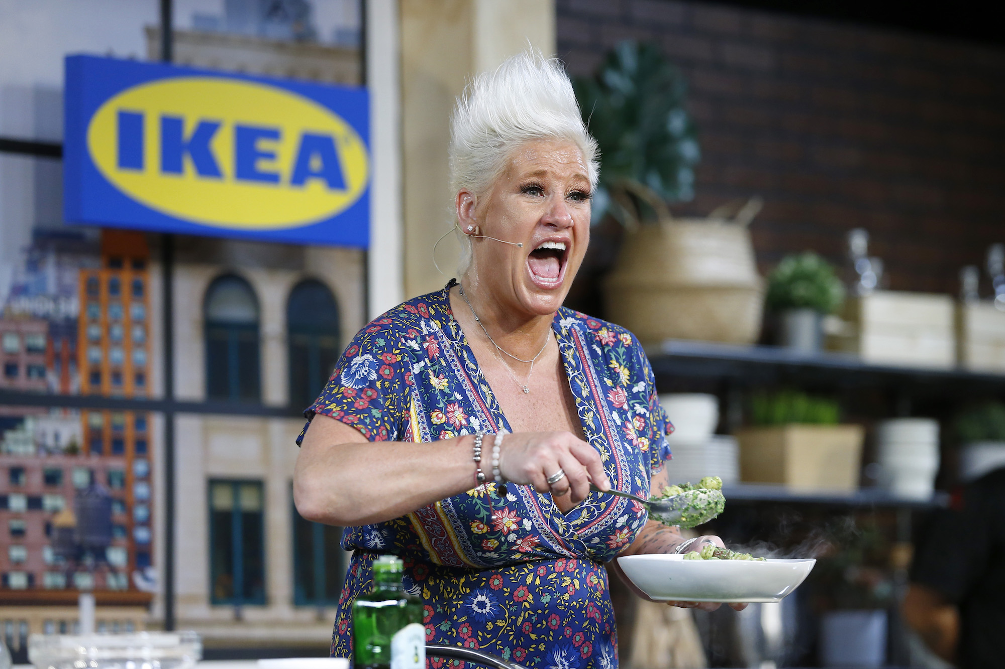 Anne Burrell is Obsessed with Spatulas and Wooden Spoons