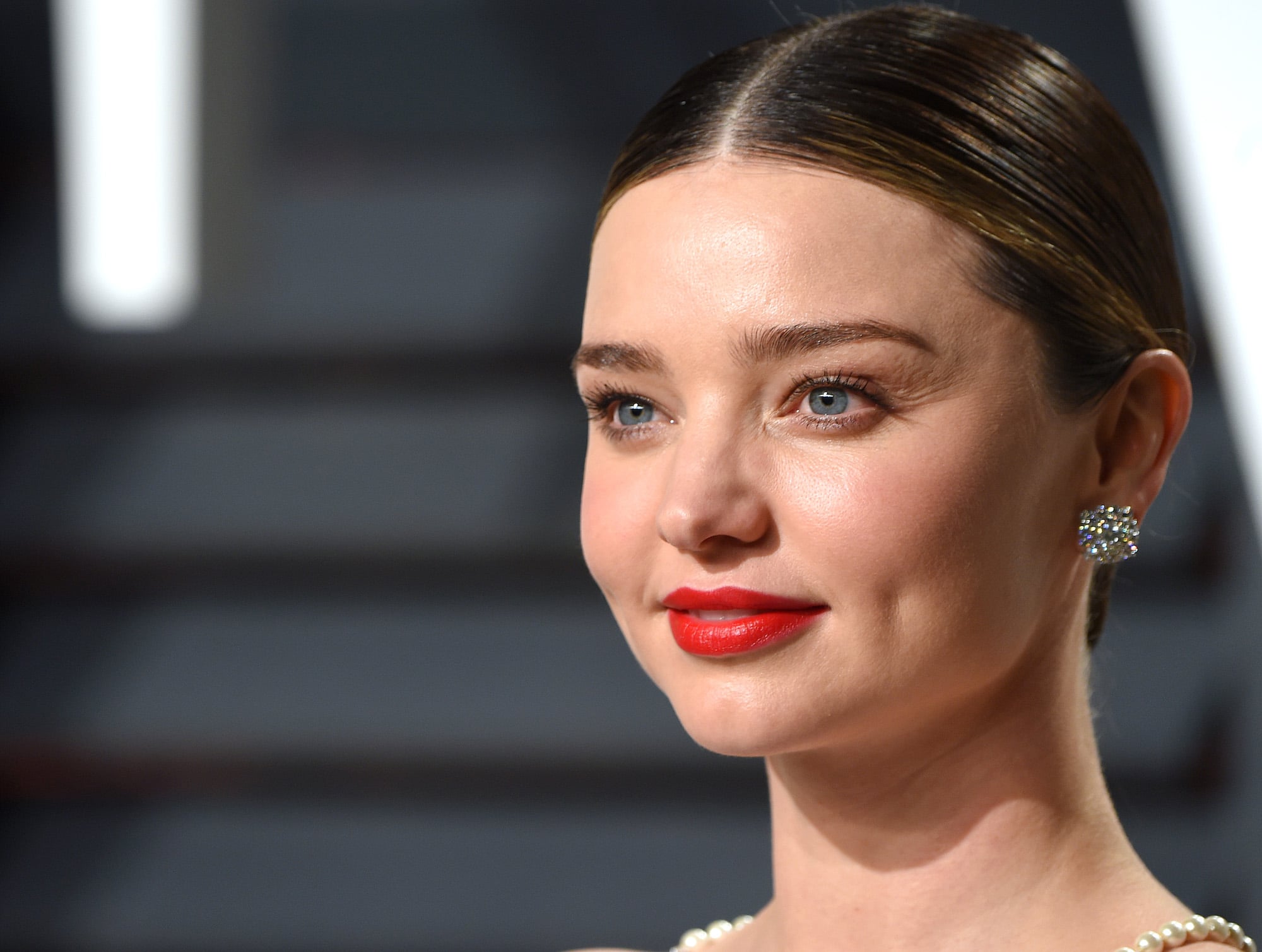 Miranda Kerr Has the Perfect Trick For Anyone Who Hates Curling Their ...