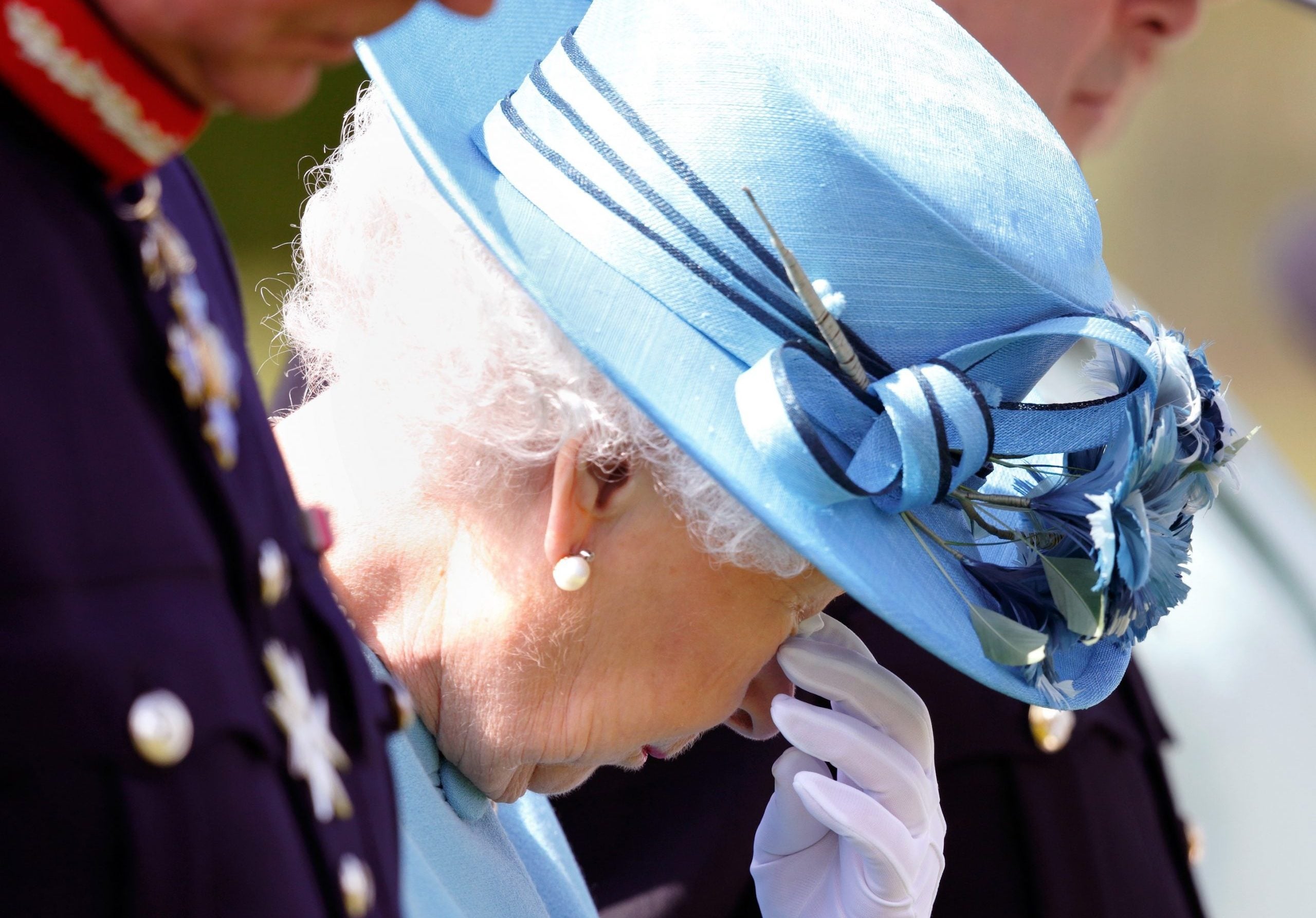 One of the Only Times Queen Elizabeth Cried in Public Captured on ...