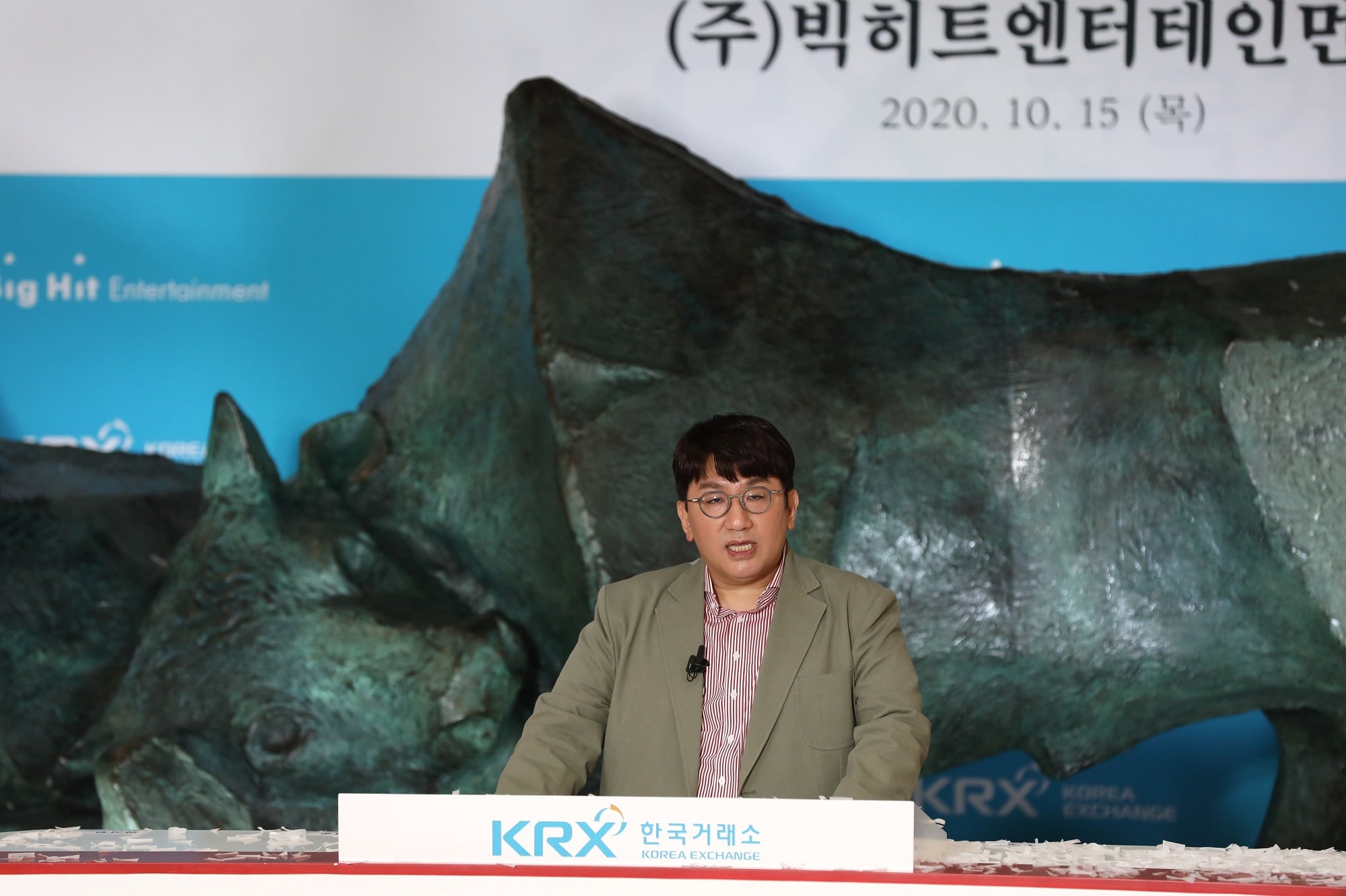 Big Hit Entertainment Forms Strategic Partnership With YG Entertainment