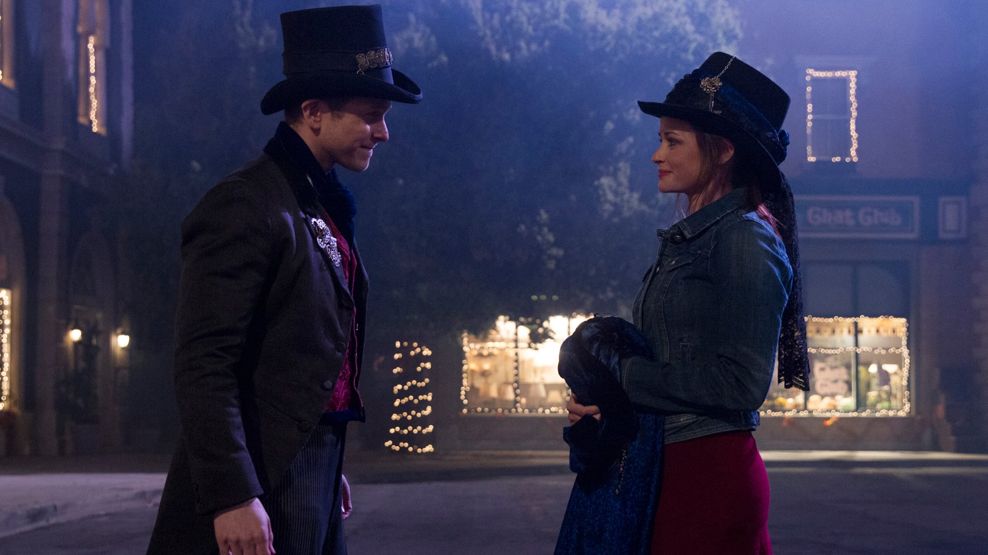 'Gilmore Girls': Inside the Secret Societies the Life and Death Brigade ...