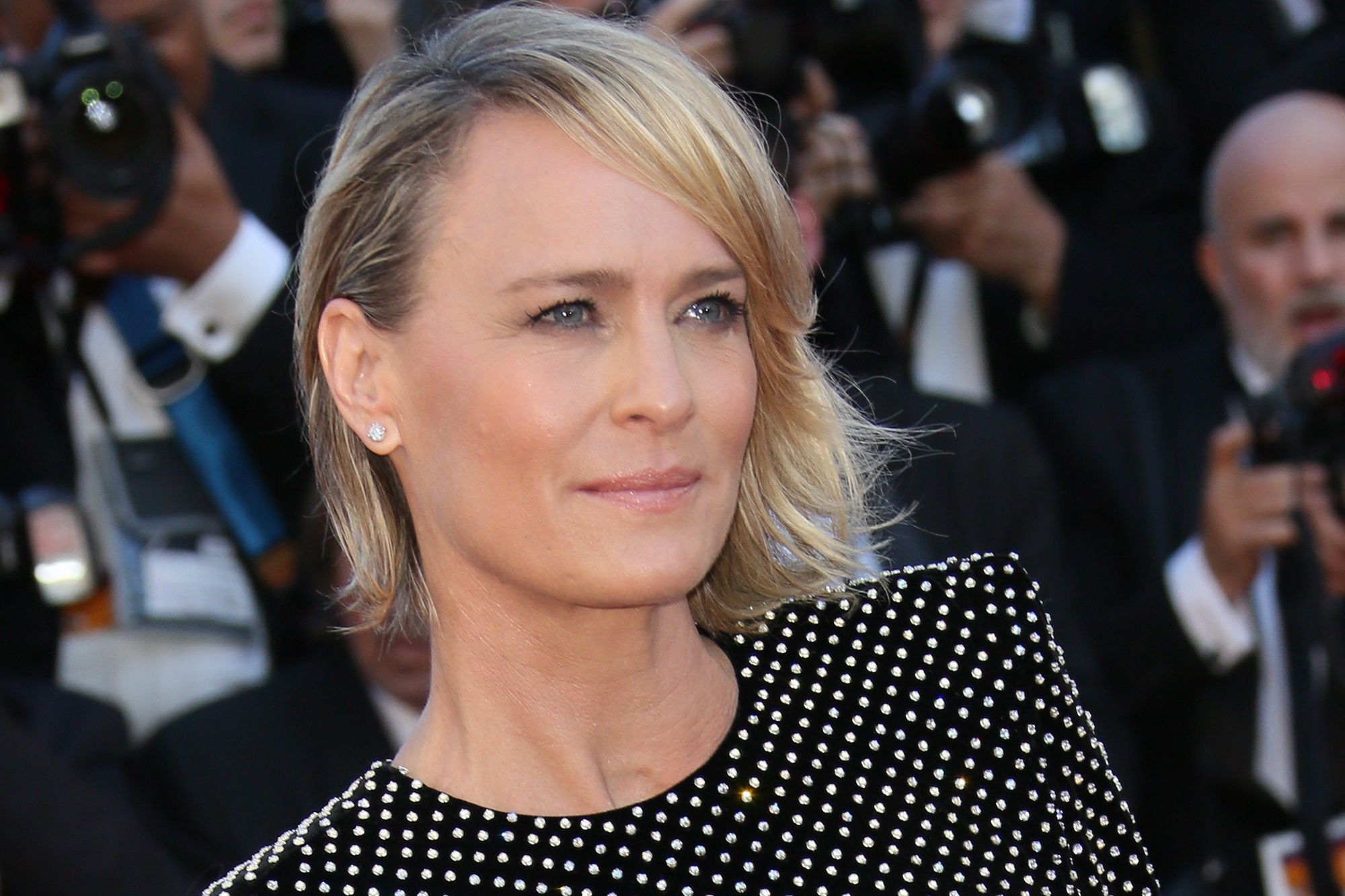 'Forrest Gump': Robin Wright Found Filming the Movie's Love Scene To Be ...