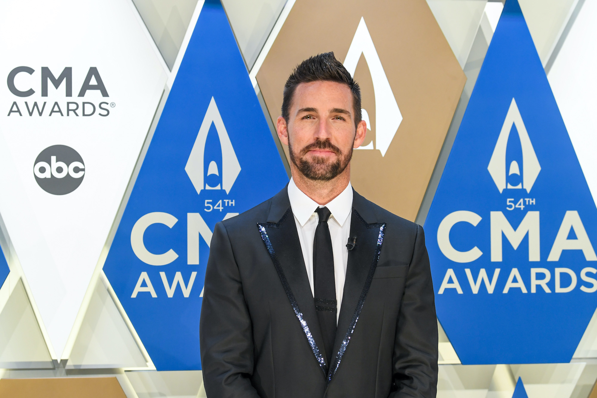 Jake Owen Adds a Salty Snack to His Coke