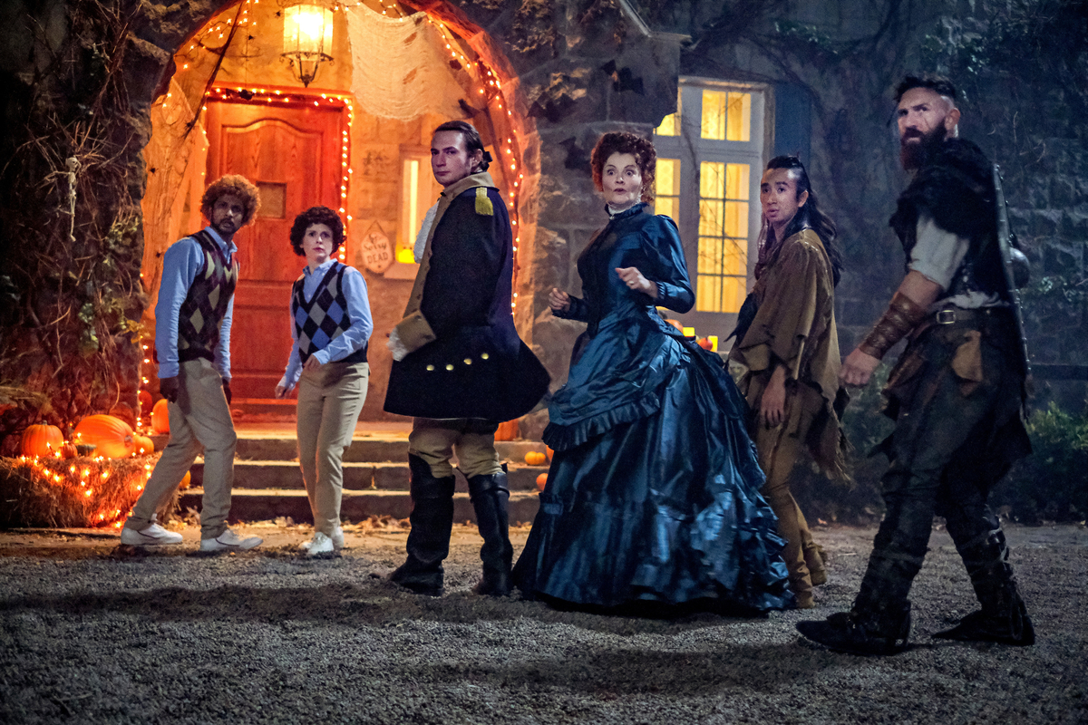 CBS' 'Ghosts': Will Jay Ever See the Ghosts Like Samantha Does?