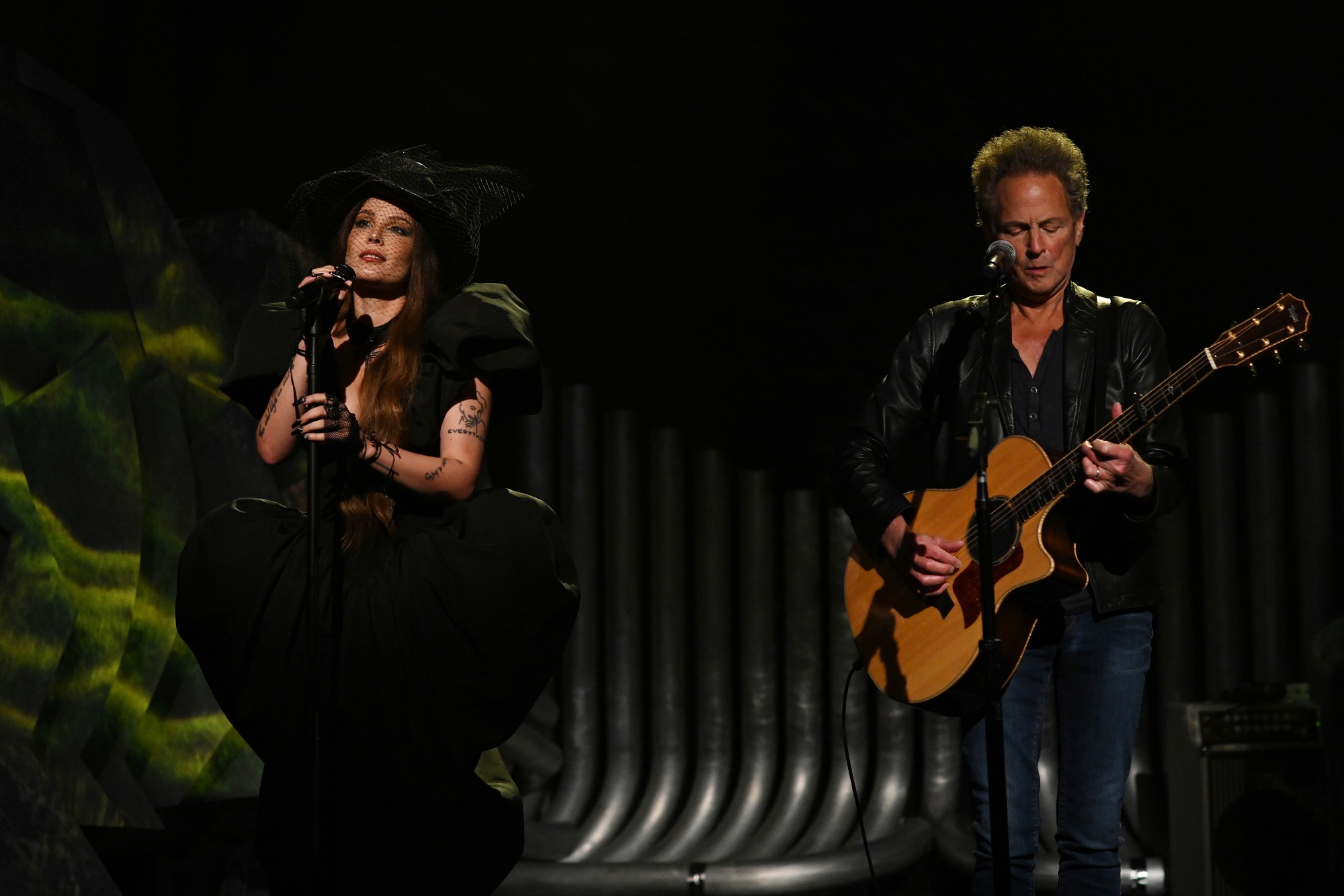 Halsey Performed on 'SNL' With Fleetwood Mac's Lindsey Buckingham