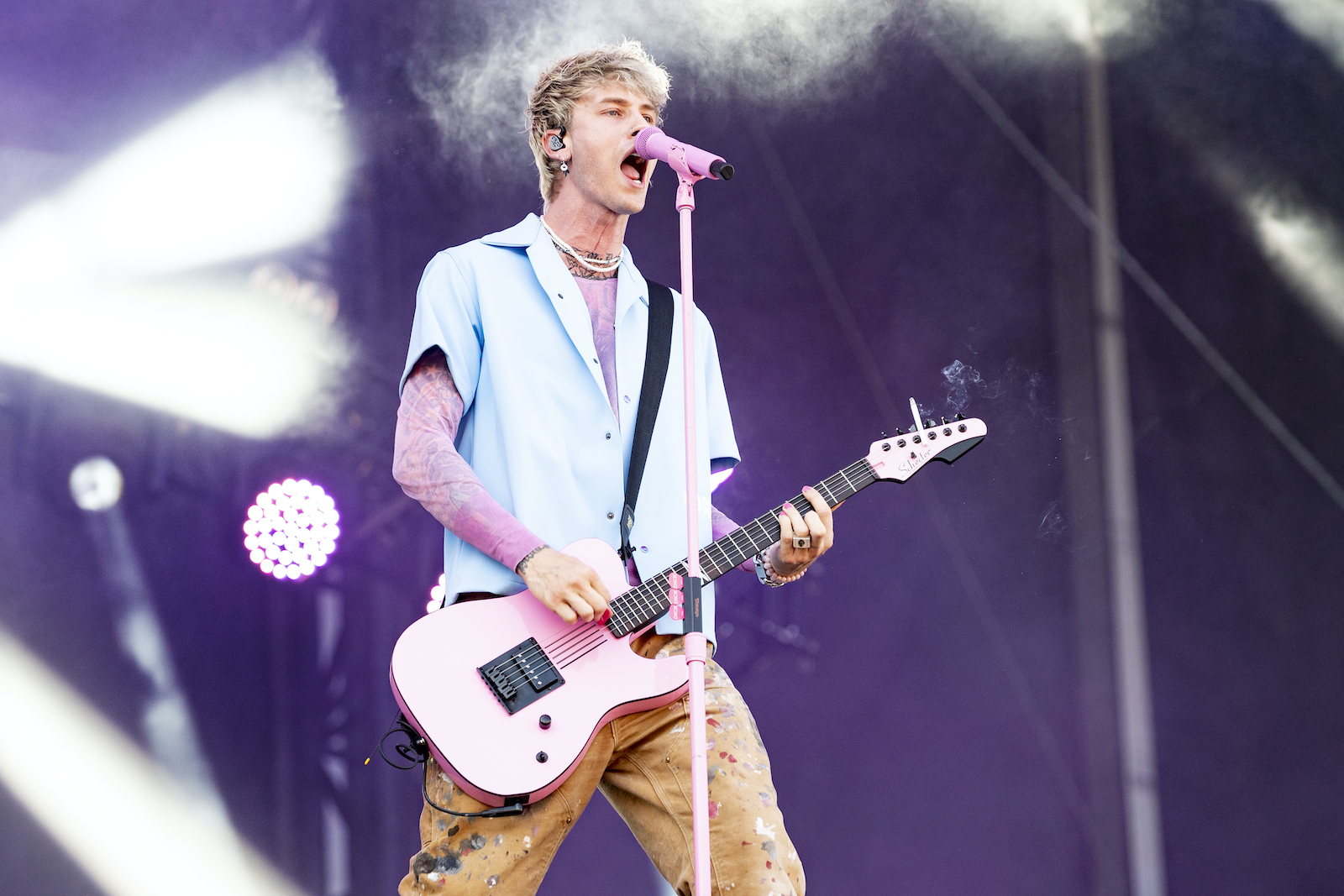 Machine Gun Kelly Confronts Willie Geist - 'You Should Ask Better ...