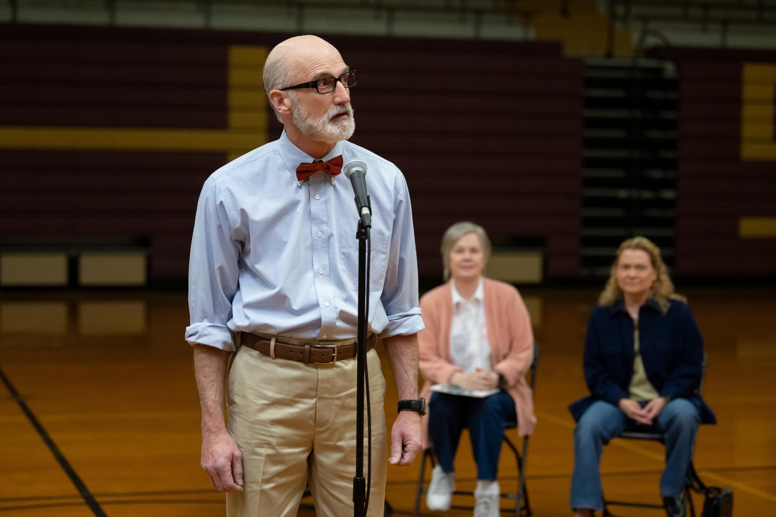 'Dopesick' Cast: Are Sister Beth Davies and Doctor Art Van Zee Real ...