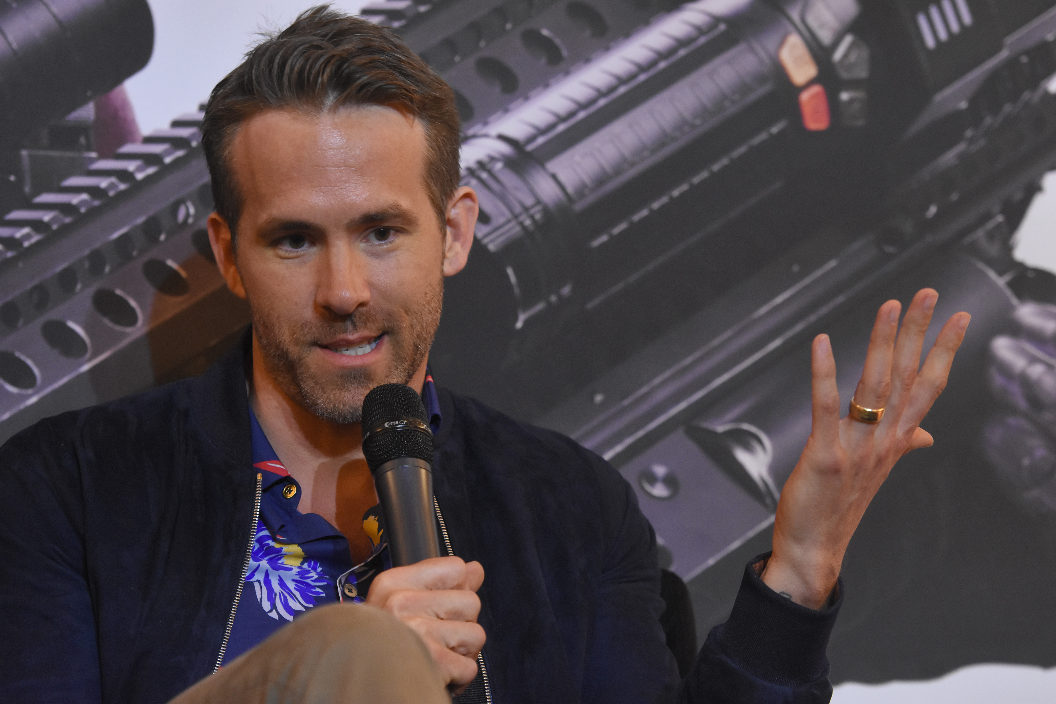 ‘Deadpool’ Star Ryan Reynolds Admits Doing Stunts at His Age Is ’Hell’