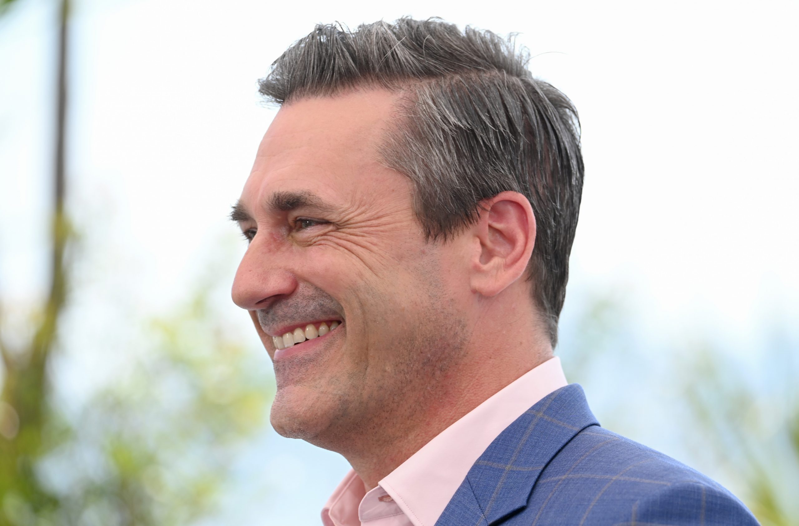 'Top Gun: Maverick' Actor Jon Hamm Shares How Tom Cruise Welcomed Him ...