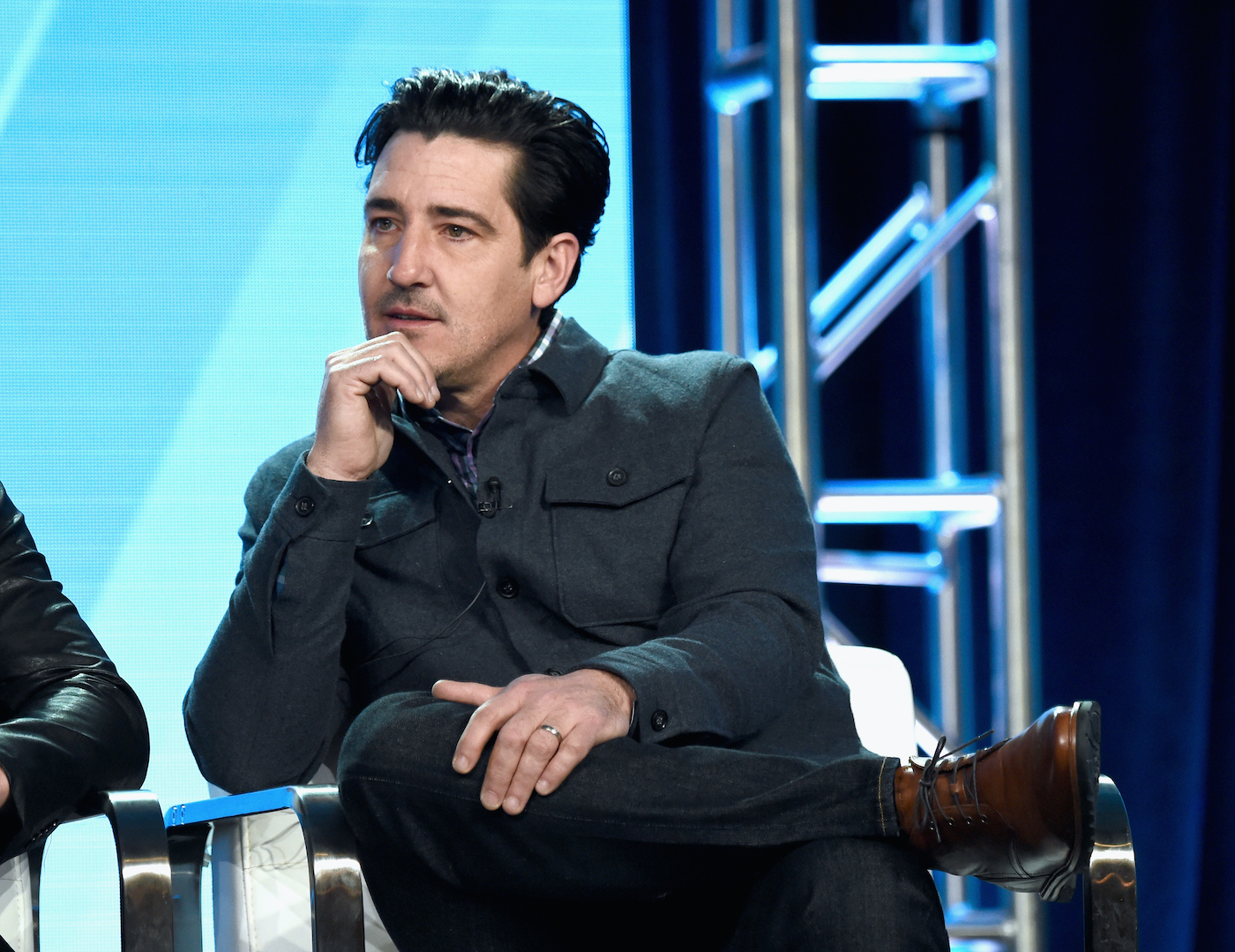 'Farmhouse Fixer' Goes Haunted? Jonathan Knight and Kristina Crestin ...