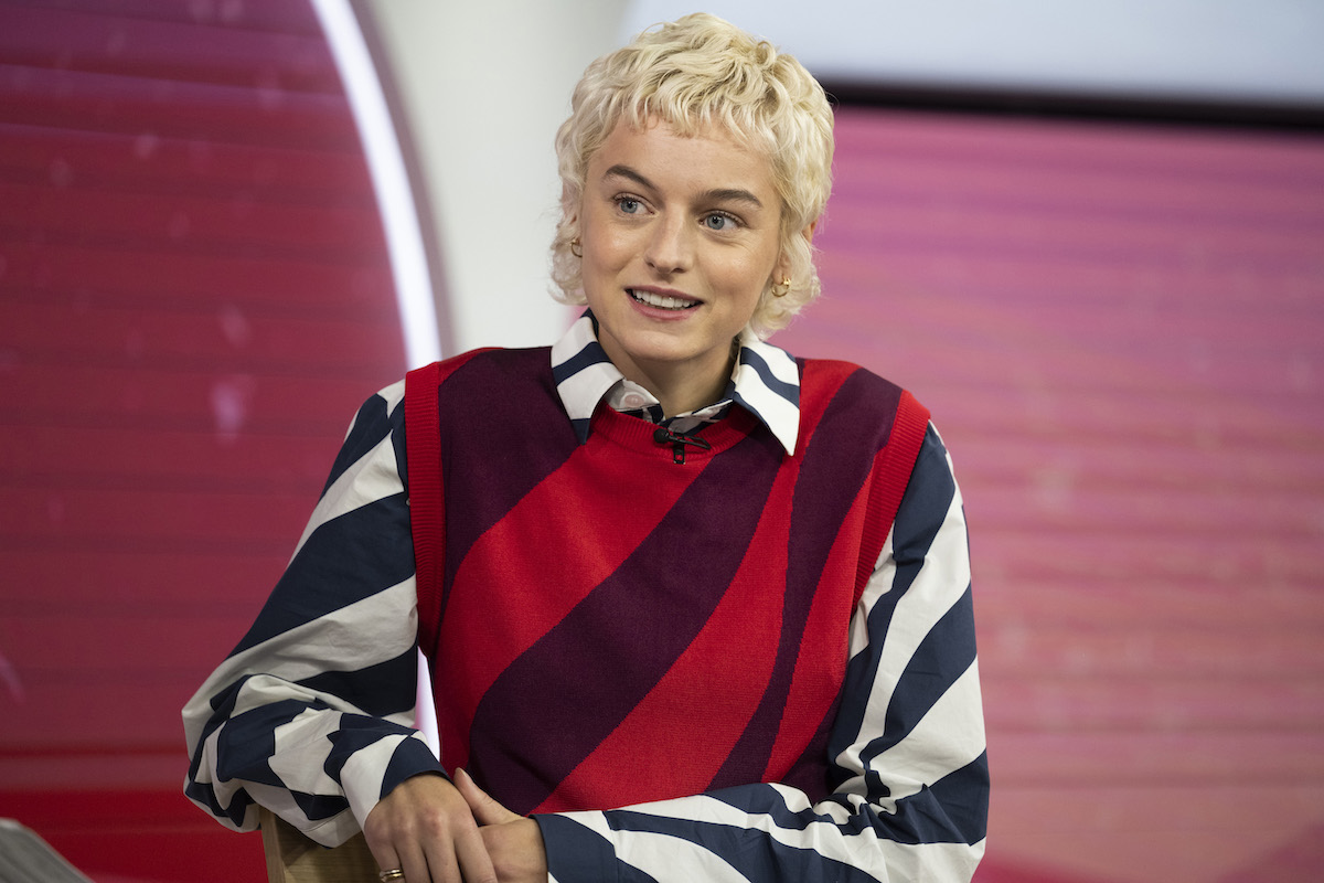 Emma Corrin Saw 1 Commonality With Their Starring Roles in 'The Crown ...