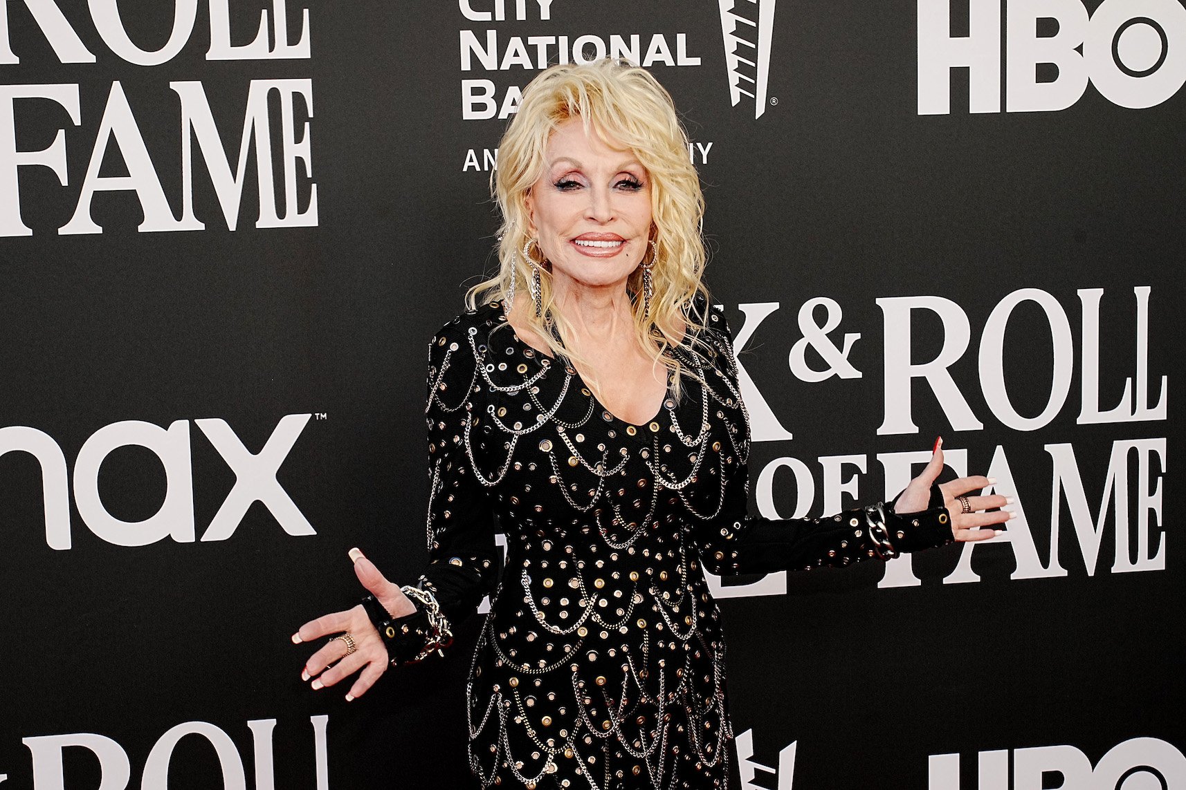 Dolly Parton Says an Actor Would Need 'Spirit' and 'Fire' to Portray ...