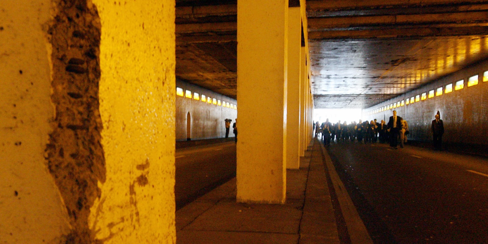 Prince Harry Asked His Driver to Race Through Same Paris Tunnel Where ...