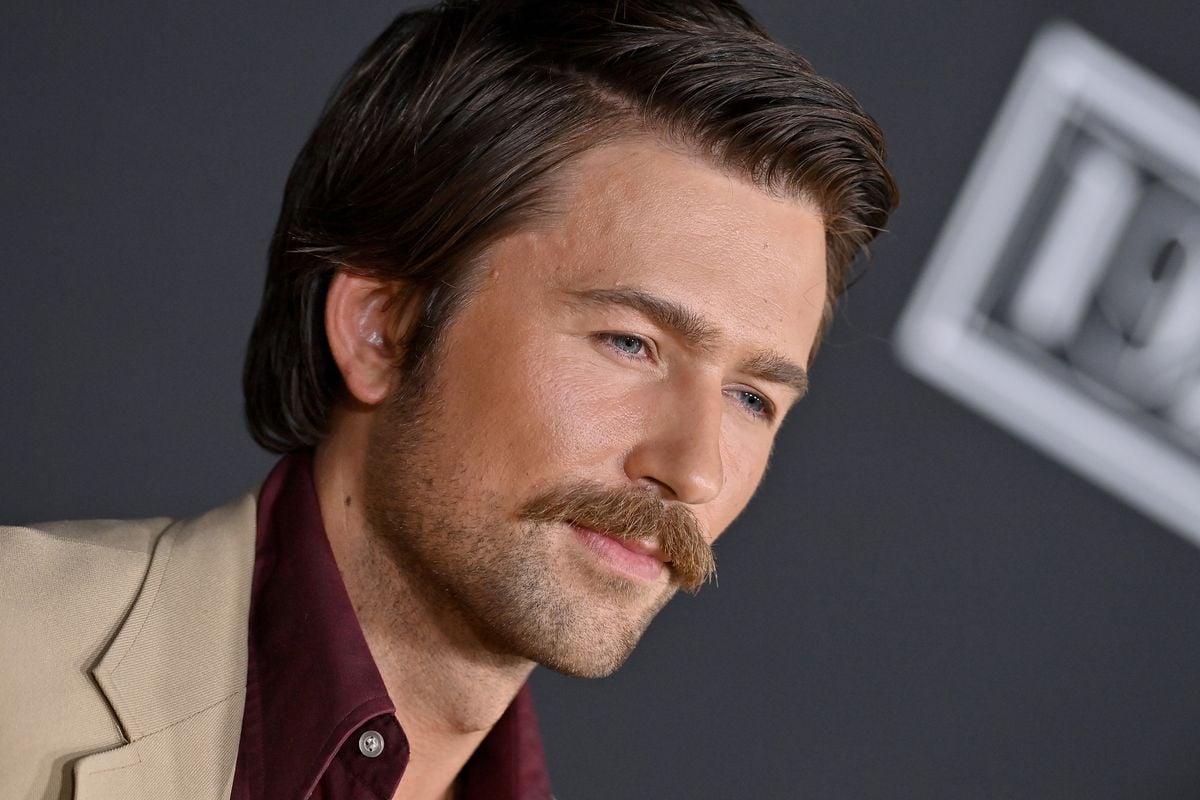 '1923': Brandon Sklenar Says Spencer Dutton Will Have a 'Powerful ...