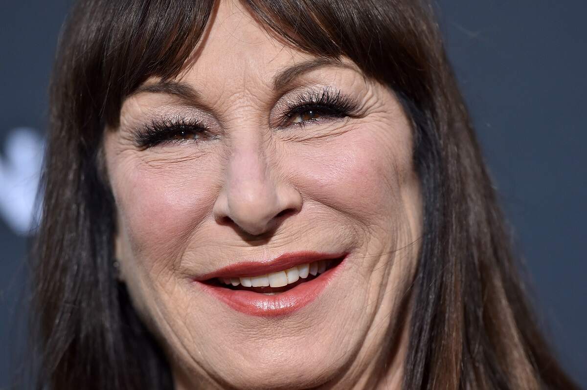 Anjelica Huston Didn't Think She Could Handle Being a Working Mom