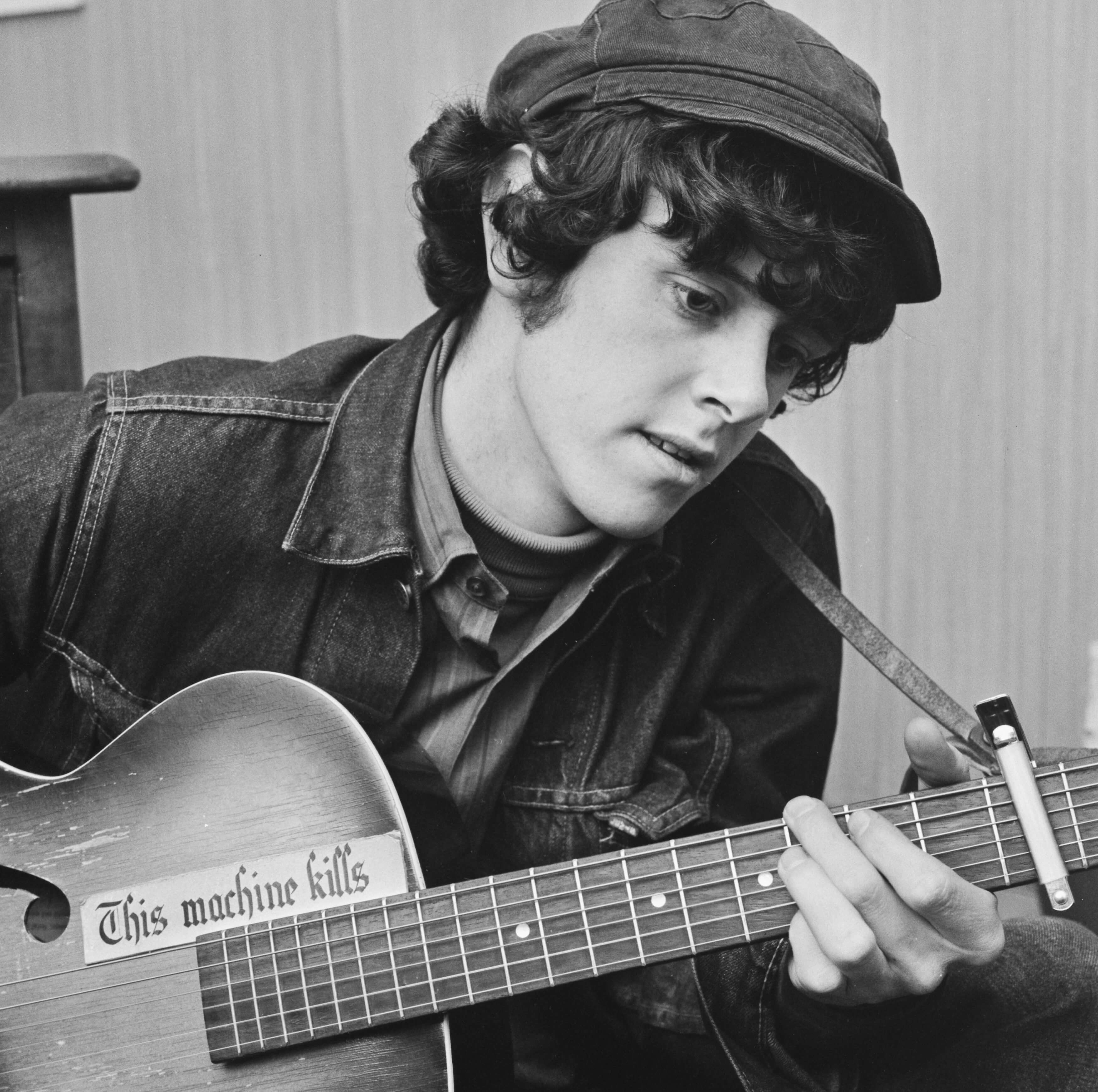How Paul McCartney Helped Donovan Record 'Mellow Yellow'