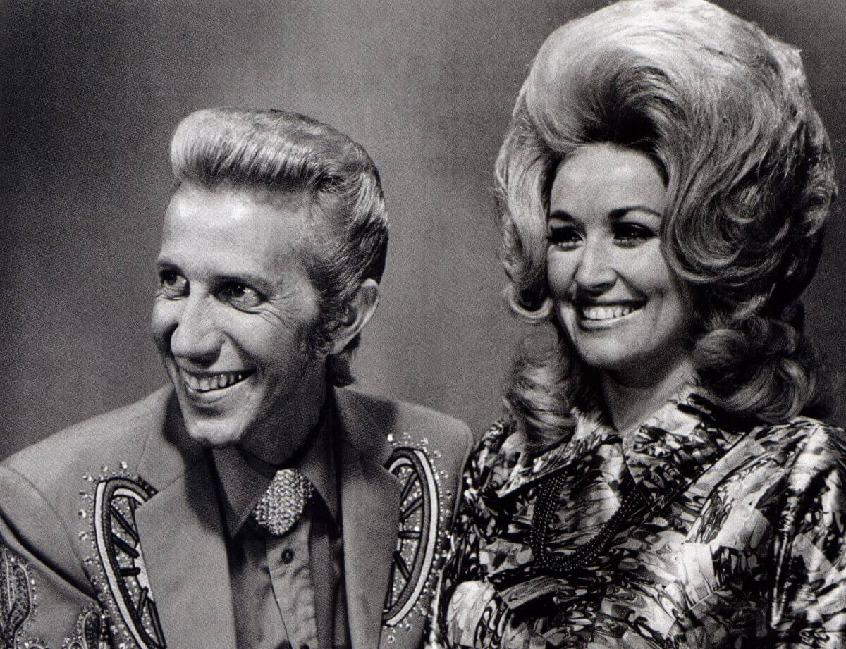 Dolly Parton Said It's 'Frightening' to Look Back on Her Album Covers ...