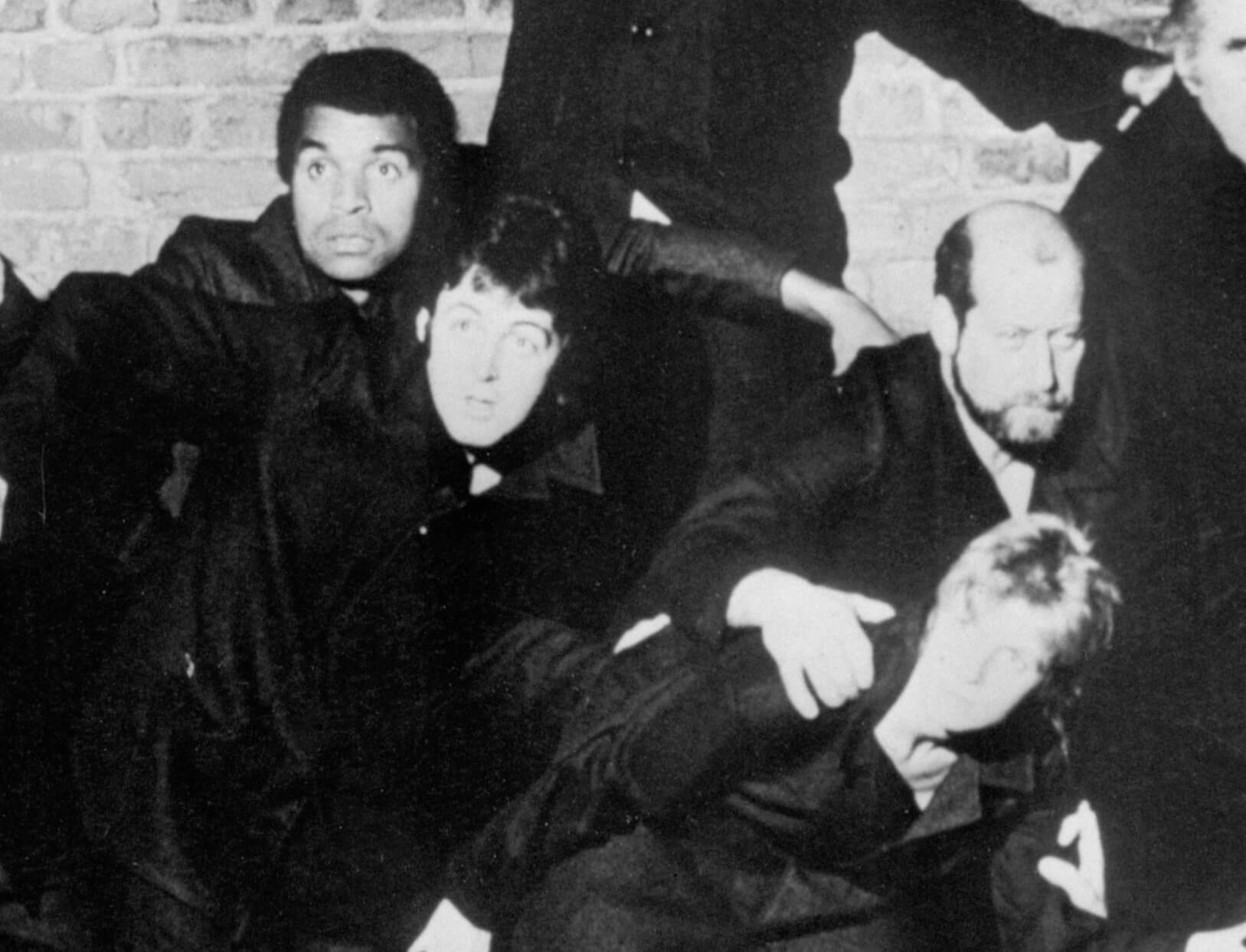 A Member of The Moody Blues Says He Co-Wrote Paul McCartney's 'Band on ...