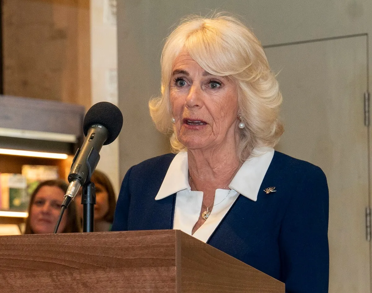 Here Comes the Queen! What Camilla Did When She Walked Into a Room That ...