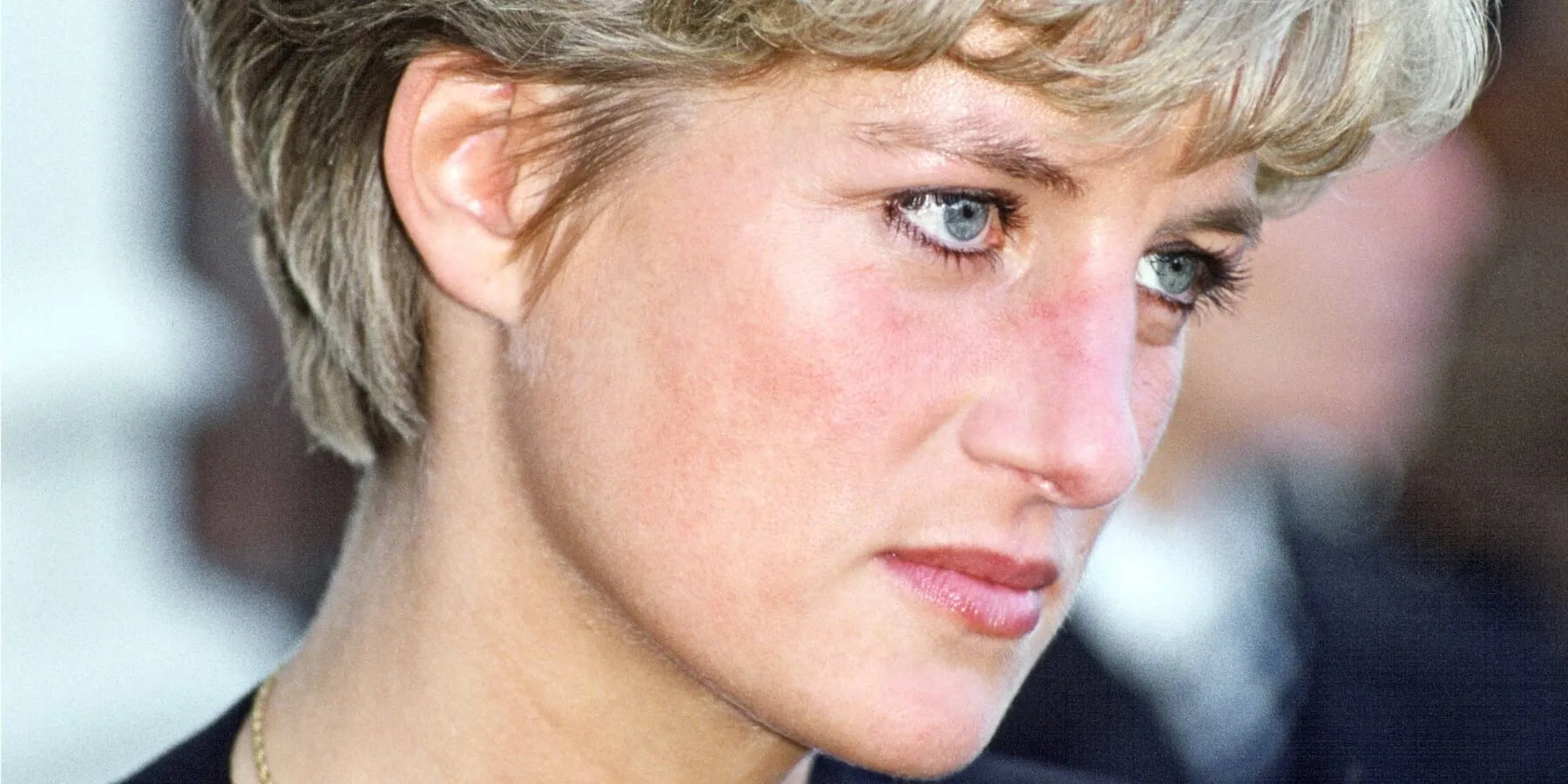 Princess Diana's 5 a.m. Plea to Palace Press Secretary as Explosive ...