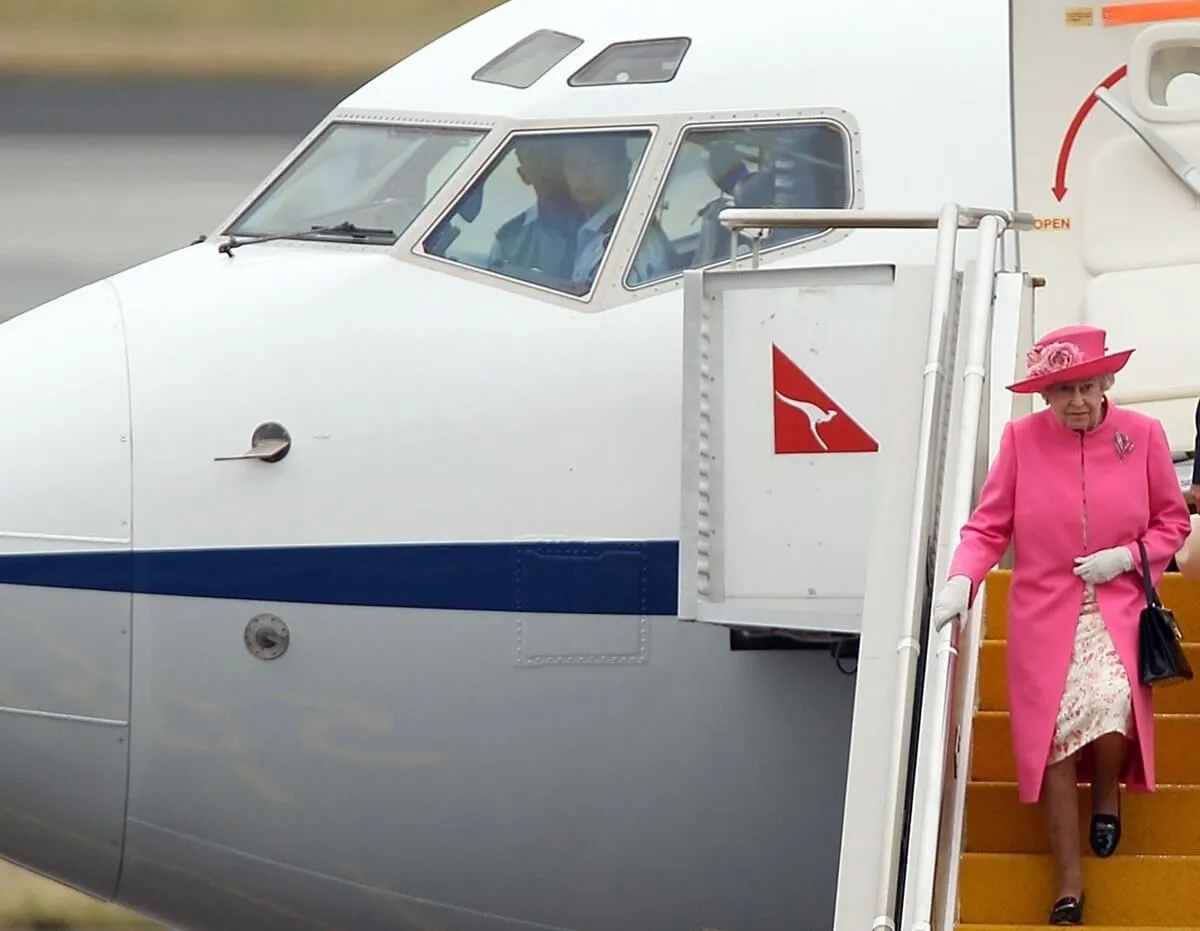 Flight Attendant Revealed Queen Elizabeth's Never-Before-Seen List of ...