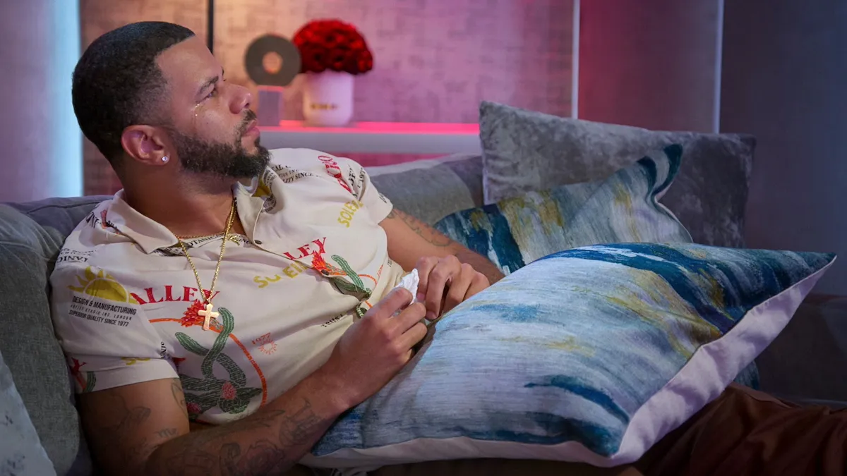 'Love Is Blind': Ashley and Tyler Say 'I Do' Despite 'Complicated ...