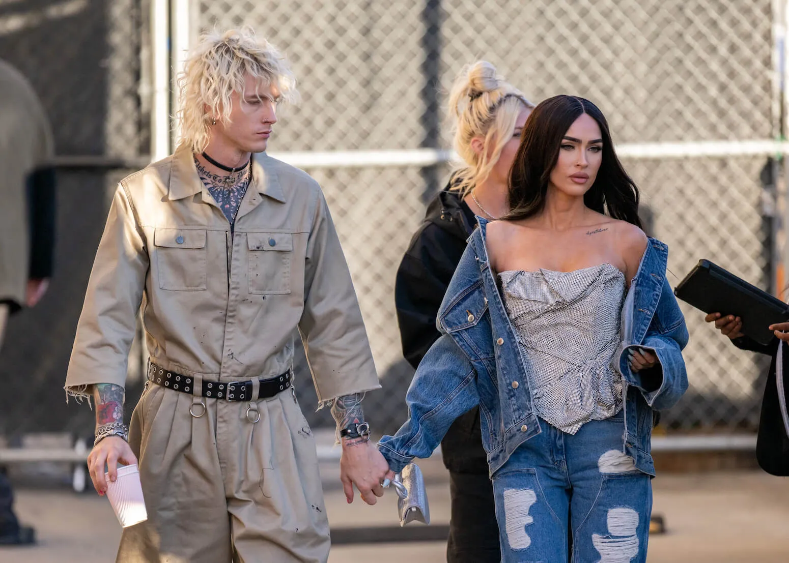 Megan Fox's Inner Circle Worried Machine Gun Kelly Will Lead Her to ...