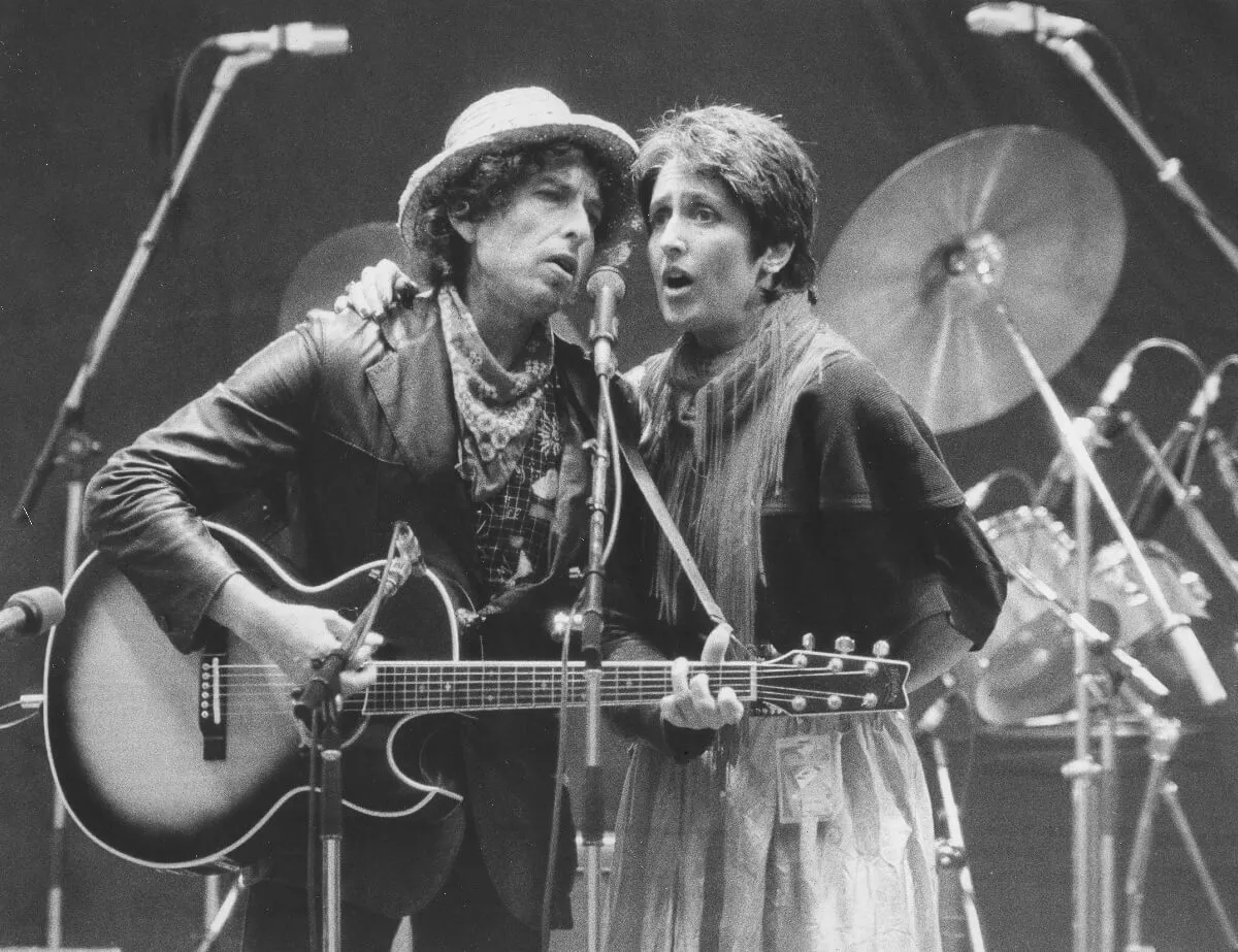 Joan Baez Left Her Insulting 1984 Tour With Bob Dylan Early