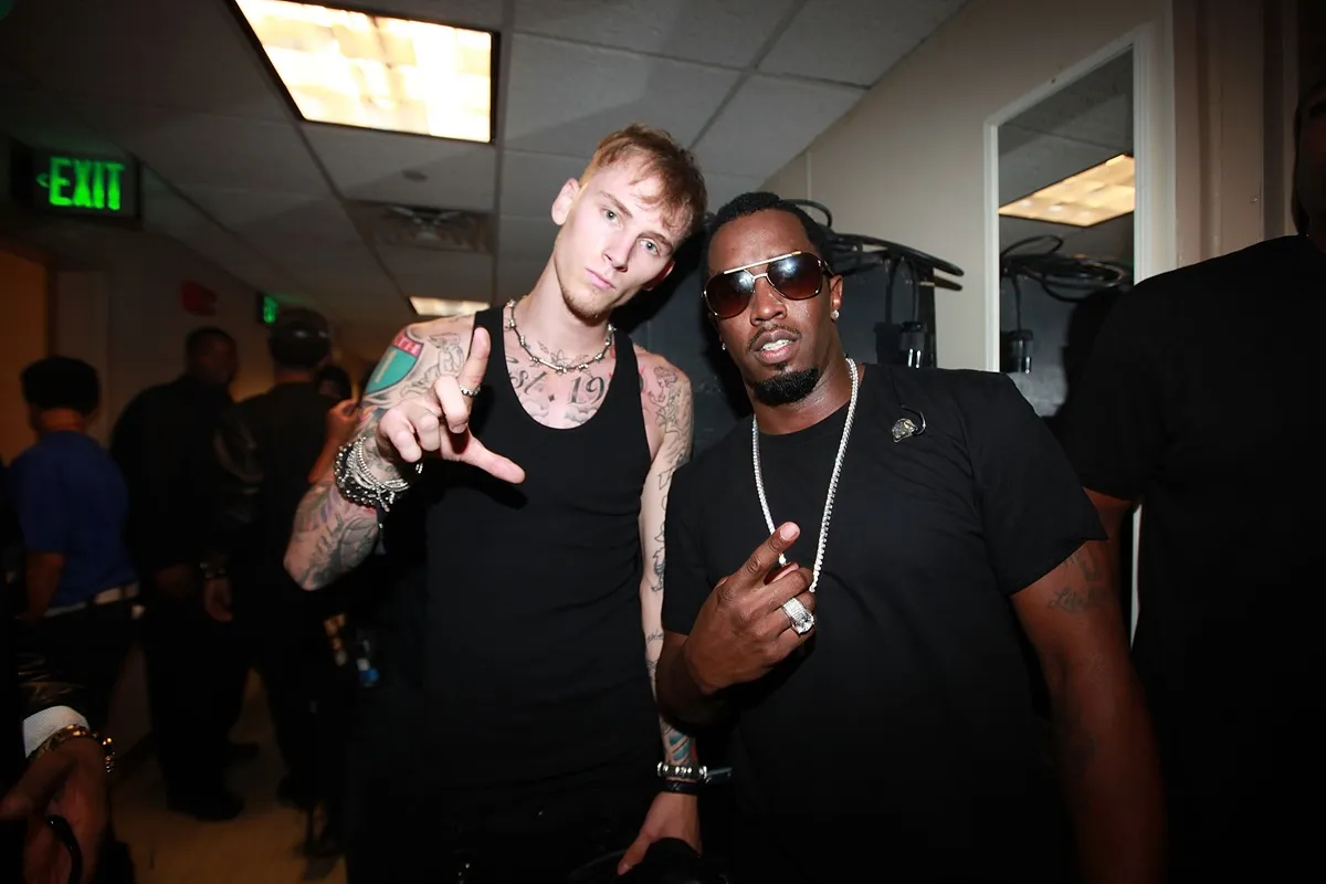 Machine Gun Kelly Once Recalled Cassie Hyperventilating When Stuck in ...