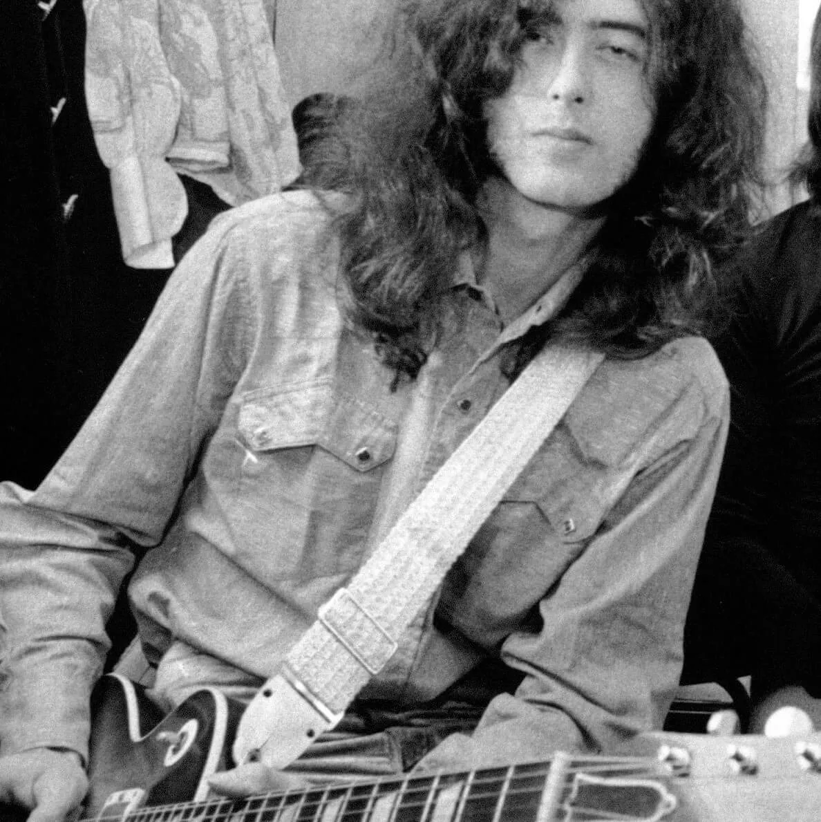 Led Zeppelin's Jimmy Page Played on 1 of the Biggest Pop Hits of the '60s