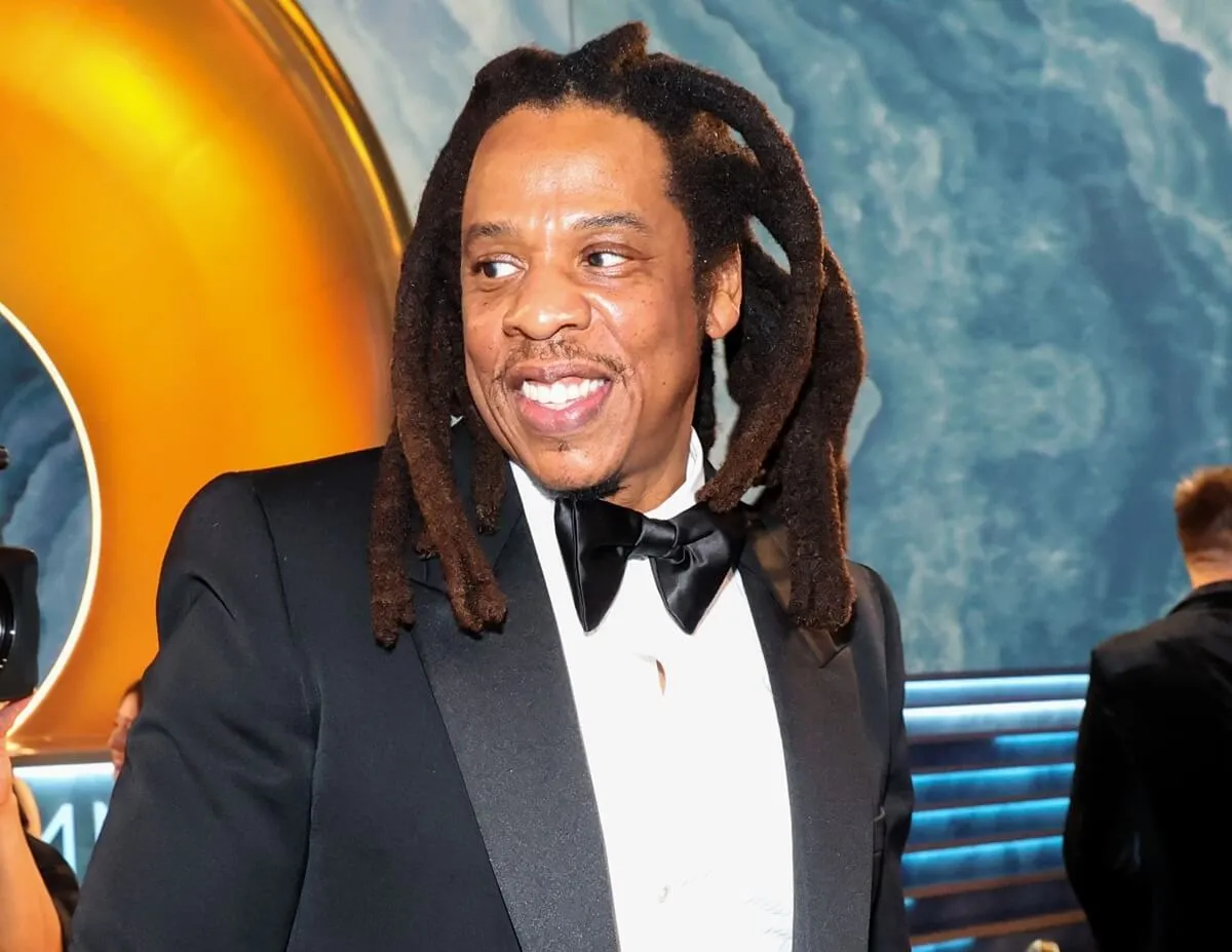 Video of Jay-Z Telling a Woman to Come Back to His Private Room Goes Viral