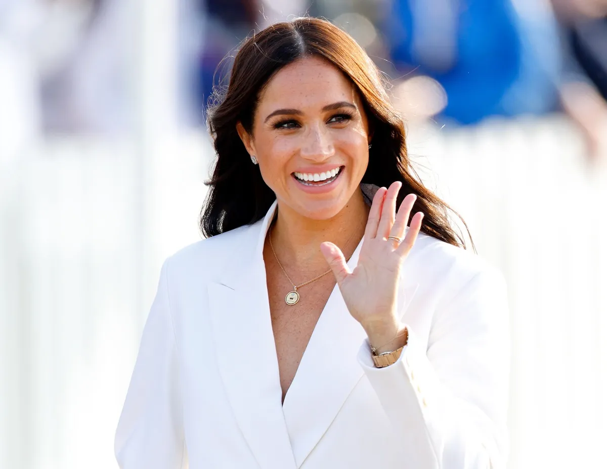 Meghan Markle Deactivated Comments on Her Instagram But Claims Fans Are ...