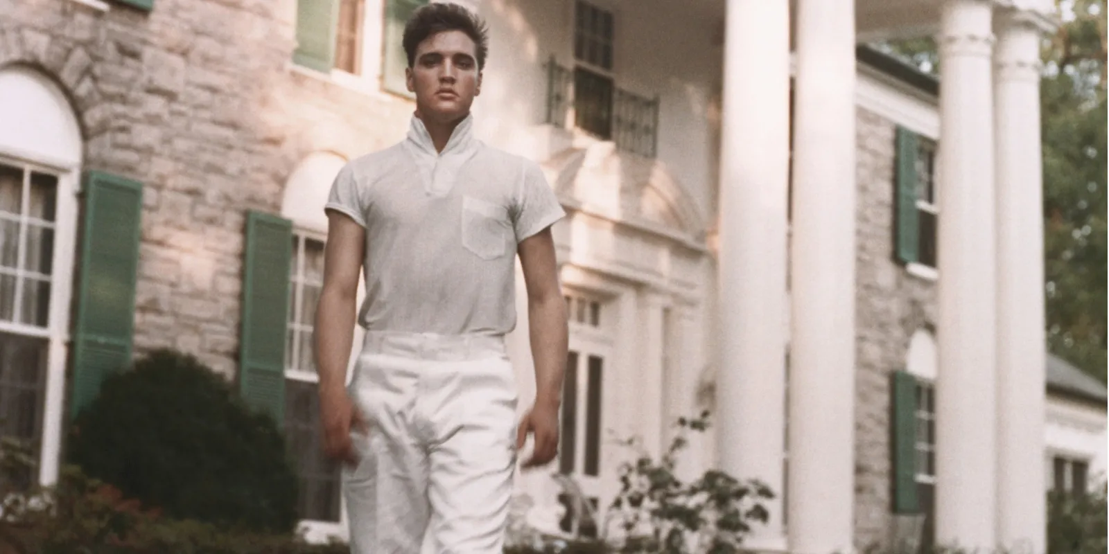 Graceland Confidential: Untold Secrets Even Die-Hard Elvis Presley Fans ...
