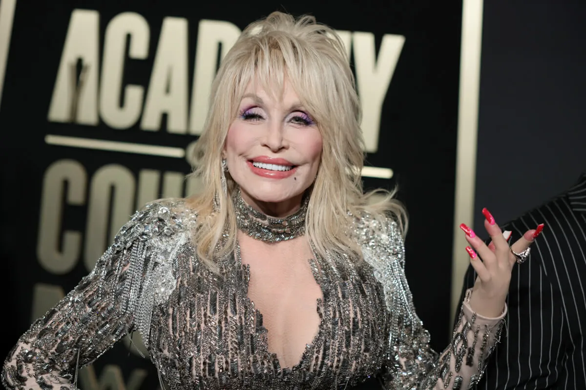 Dolly Parton's New Book Will Give a 'Never-Before-Seen' Look Into Her ...