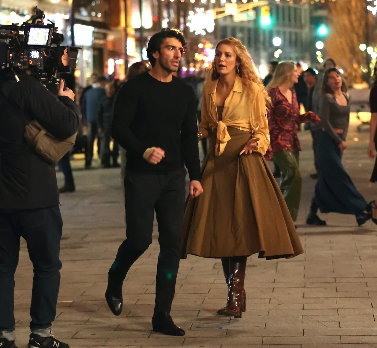 Blake Lively Video of 'Admitting to Grabbing Co-Star's Crotch' Might ...