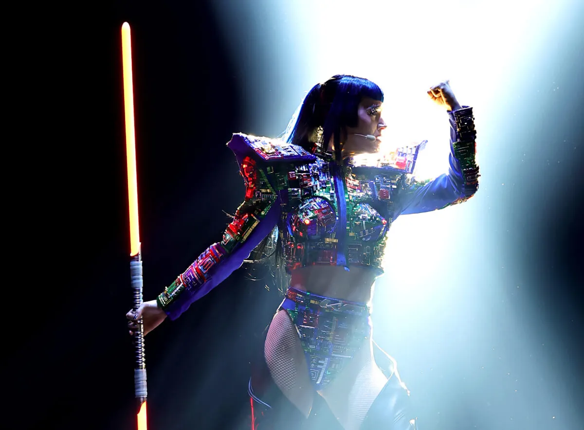 Fans Think Katy Perry's 'Sad' and 'Cringe' Tour Isn't Getting Enough Hate