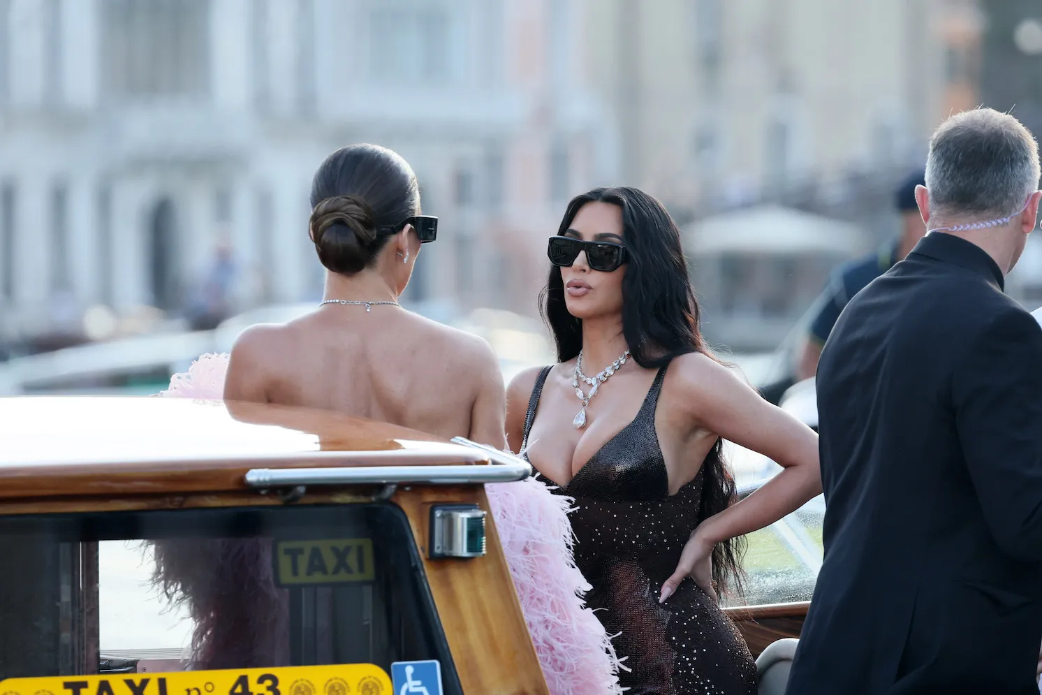 Kim Kardashian Realizes She's No Longer 'It Girl' After Sydney Sweeney Stole Show at Bezos ...