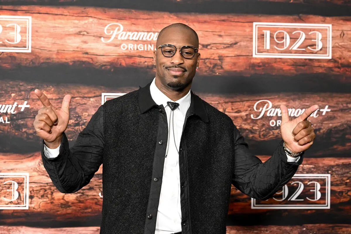 Former NFL Star Vernon Davis Transformed Into a Zombie Working With ...