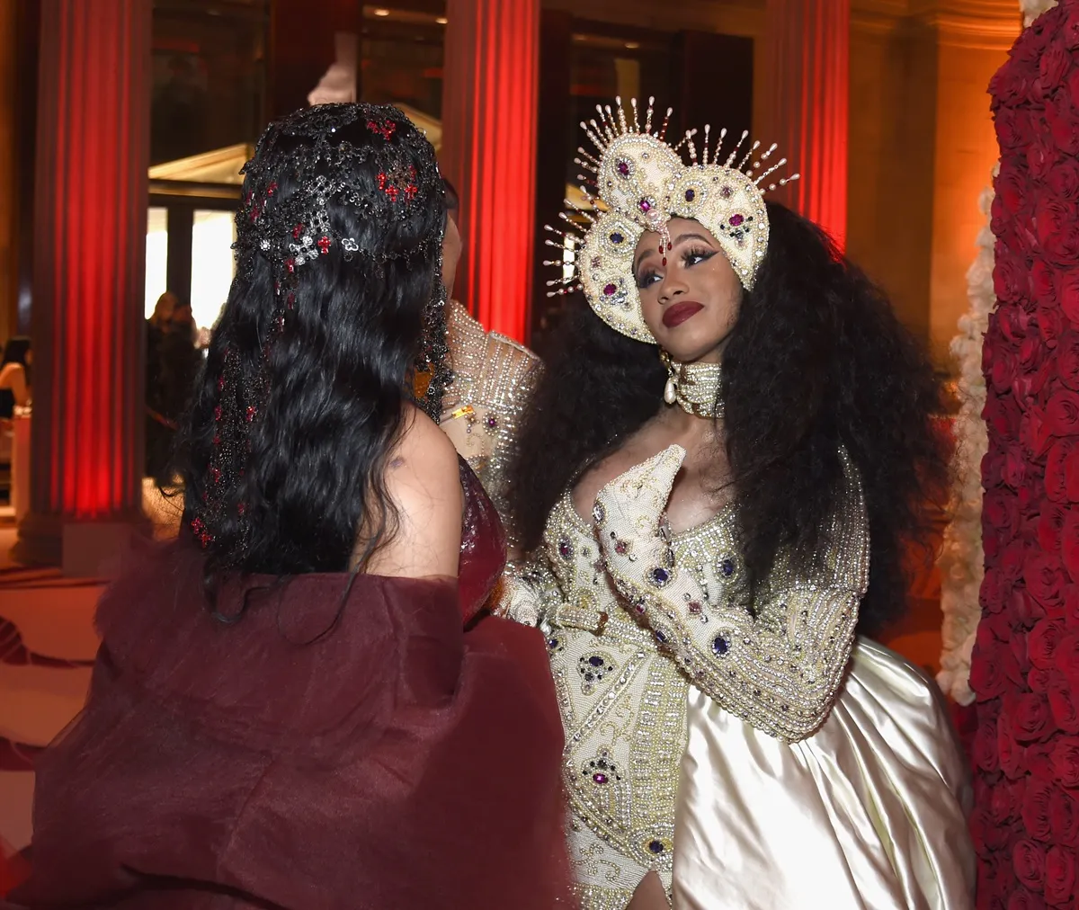 Cardi B Tells Nicki Minaj to Compare Herself to Her 'Peers' in Fresh ...