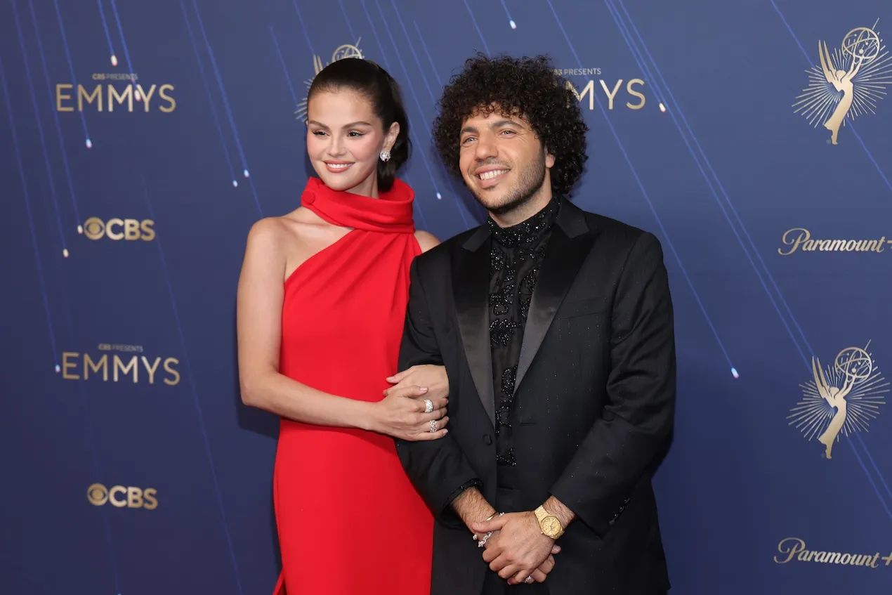 Selena Gomez and Benny Blanco Pause the Festivities to Drop Wedding ...