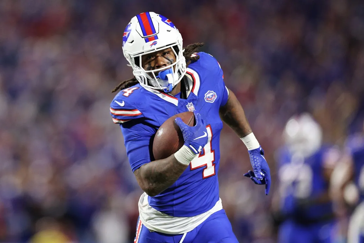 Who Is Buffalo Bills Running Back James Cook's Girlfriend, Bella ...
