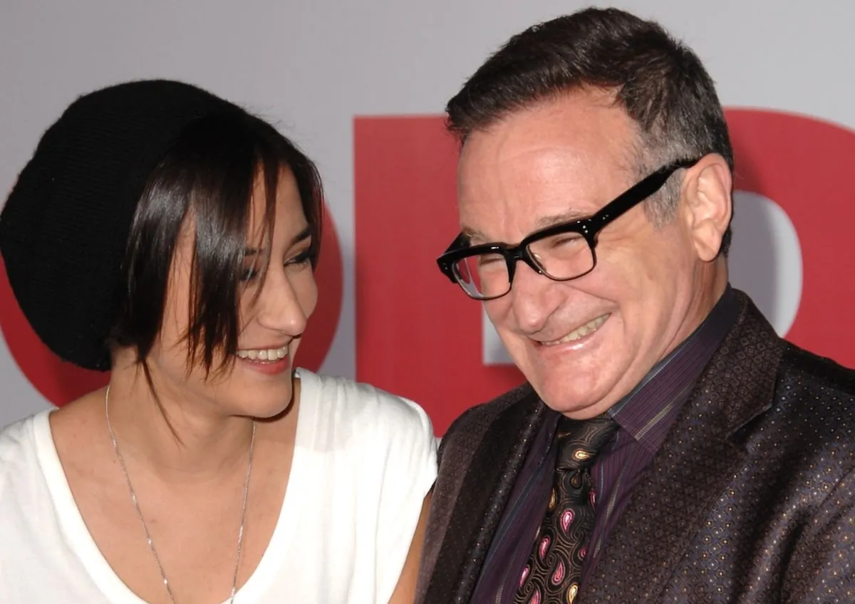 Robin Williams' Daughter, Zelda, Begs Fans to Stop Sending Her ...