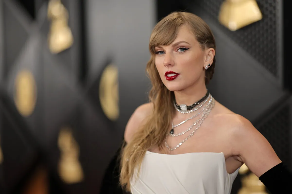 Taylor Swift s Wedding Dress Will Feature Old Hollywood Style Taylor Swift s Wedding Dress Will Feature Old Hollywood Style